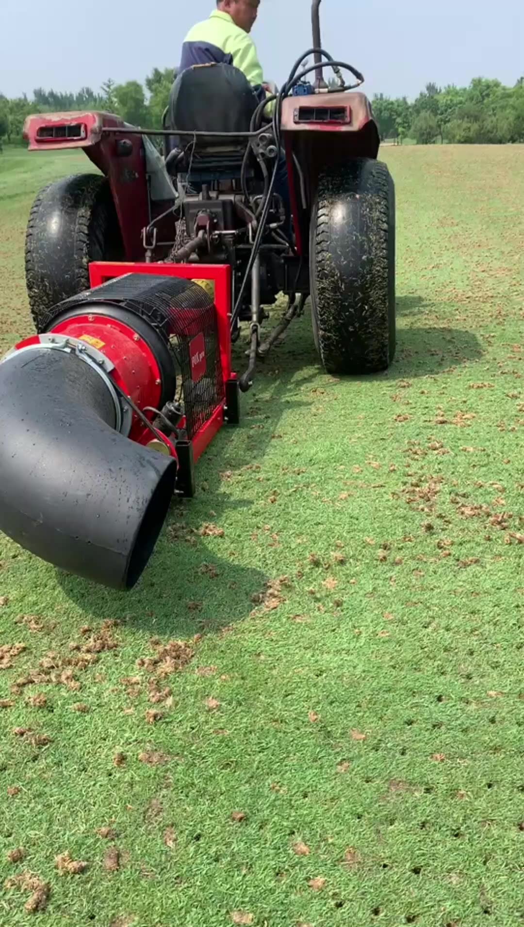 OEM Golf Course Debris Blower Driven By Tractor Above 20HP , Grass Leaf ...